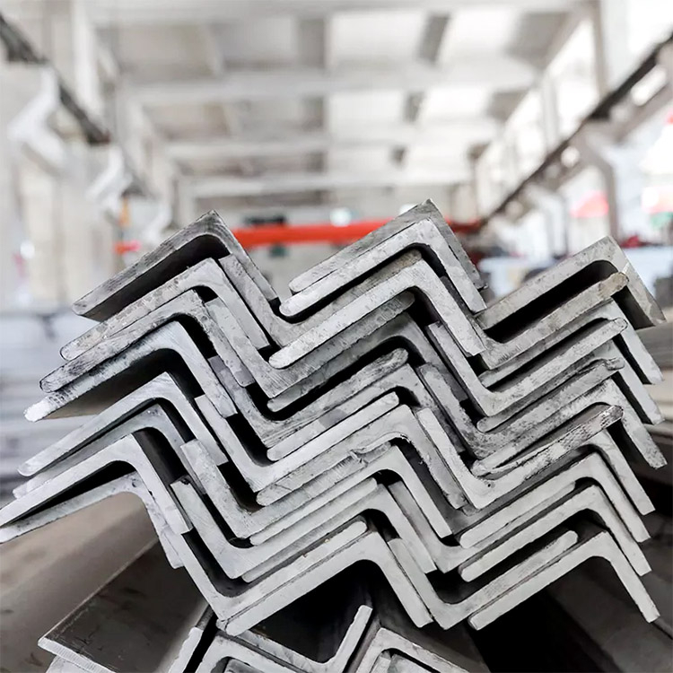 Galvanised Angle Bar Hot Dipped Hot Gi Galvanized Angle Steel With Iron